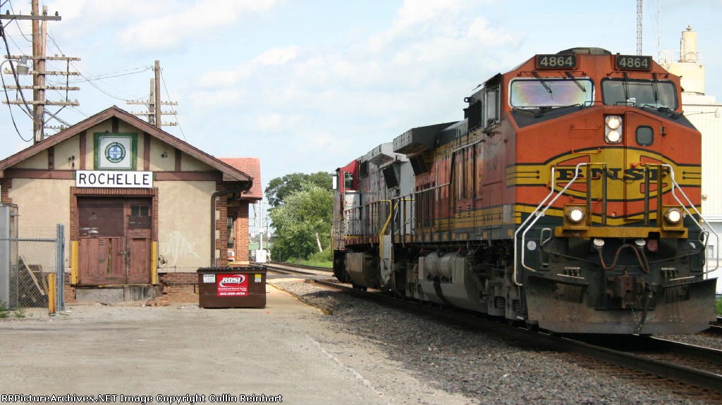 BNSF 4864